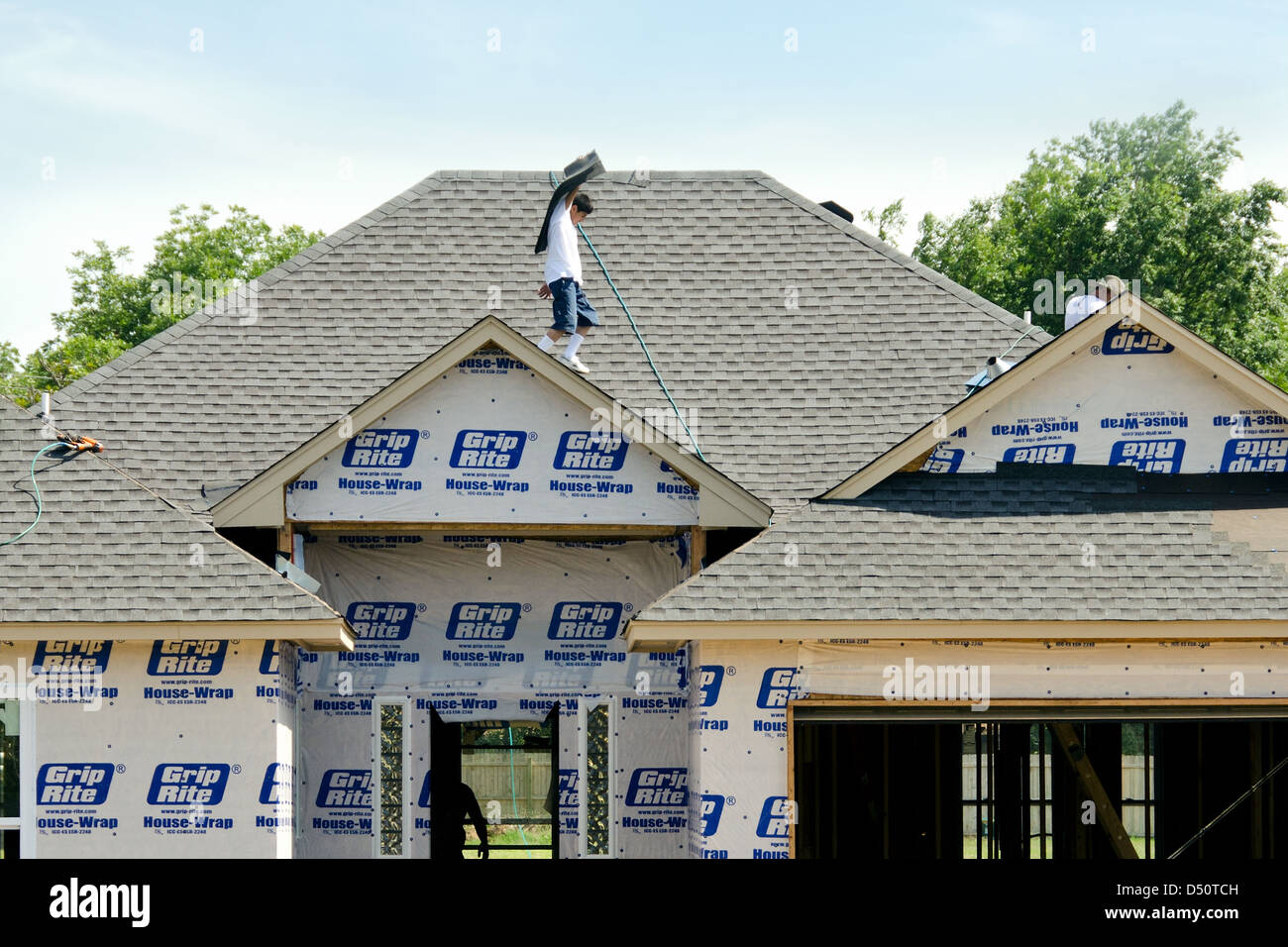 Shingles hi-res stock photography and images - Alamy