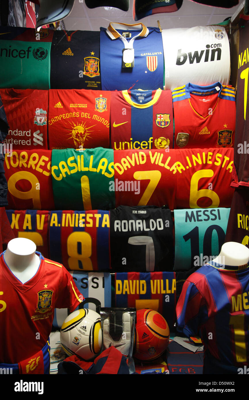 Ronaldo messi shop hi-res stock photography and images - Alamy