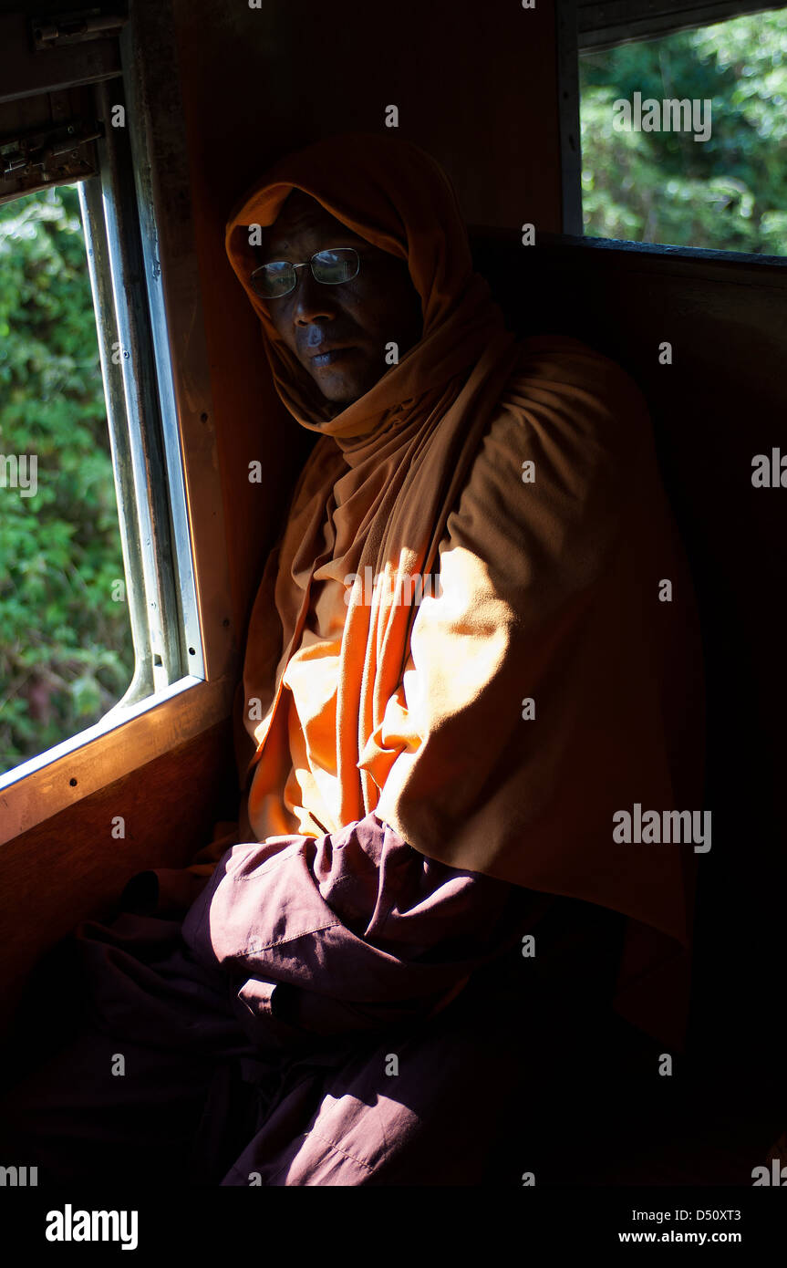 Well Wrapped Up Against The Cold Stock Photos & Well Wrapped Up Against ...