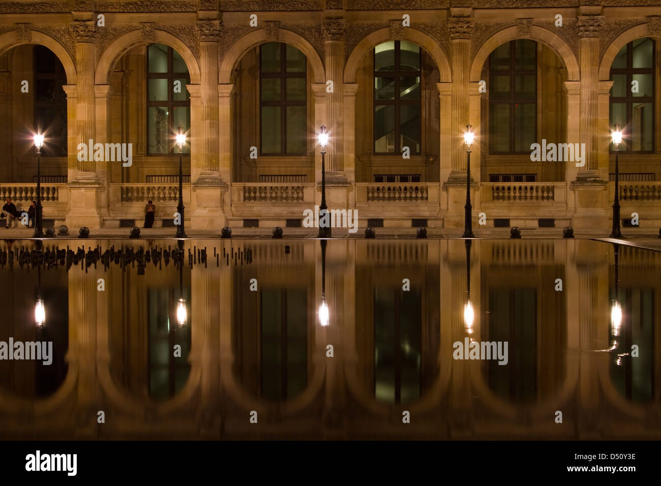 Reflection of Musée du Louvre, Paris, France Stock Photo - Alamy