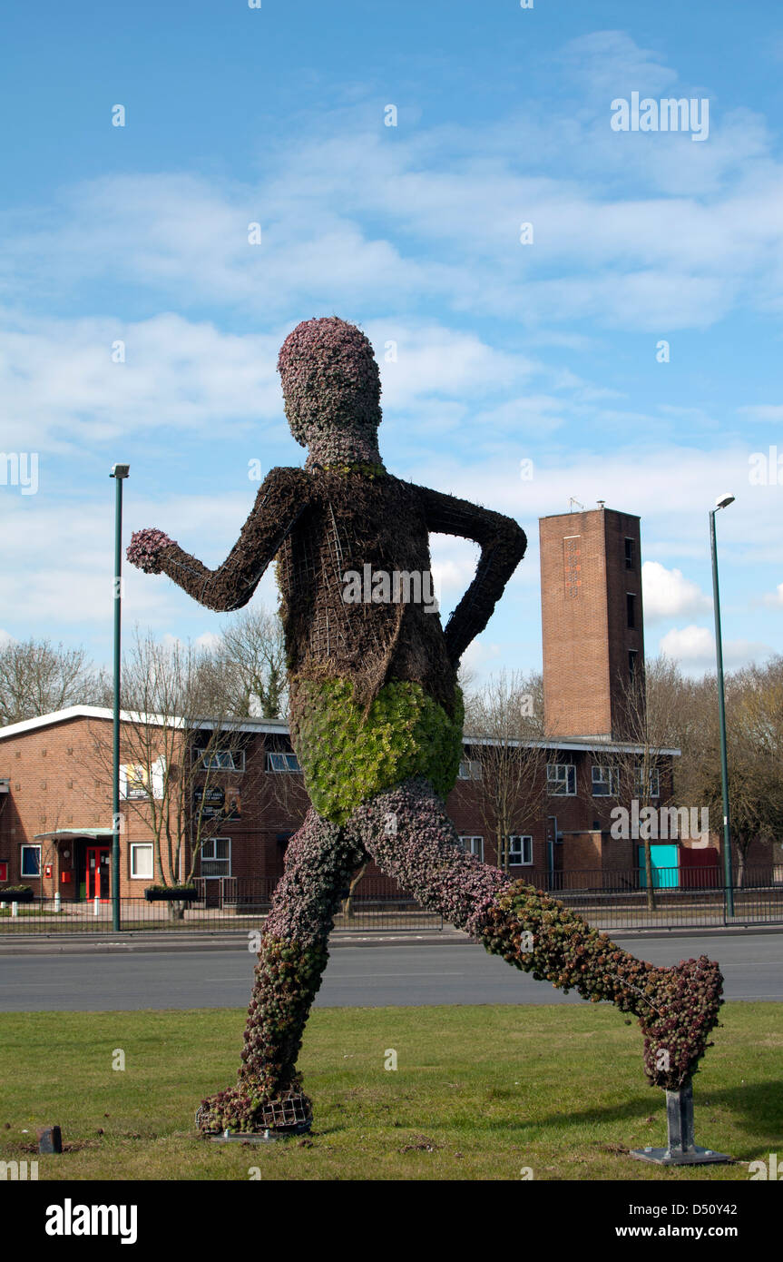 Sculpture roundabout uk hi-res stock photography and images - Alamy