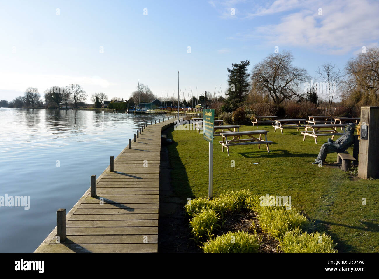 Coldham hall pub hi-res stock photography and images - Alamy