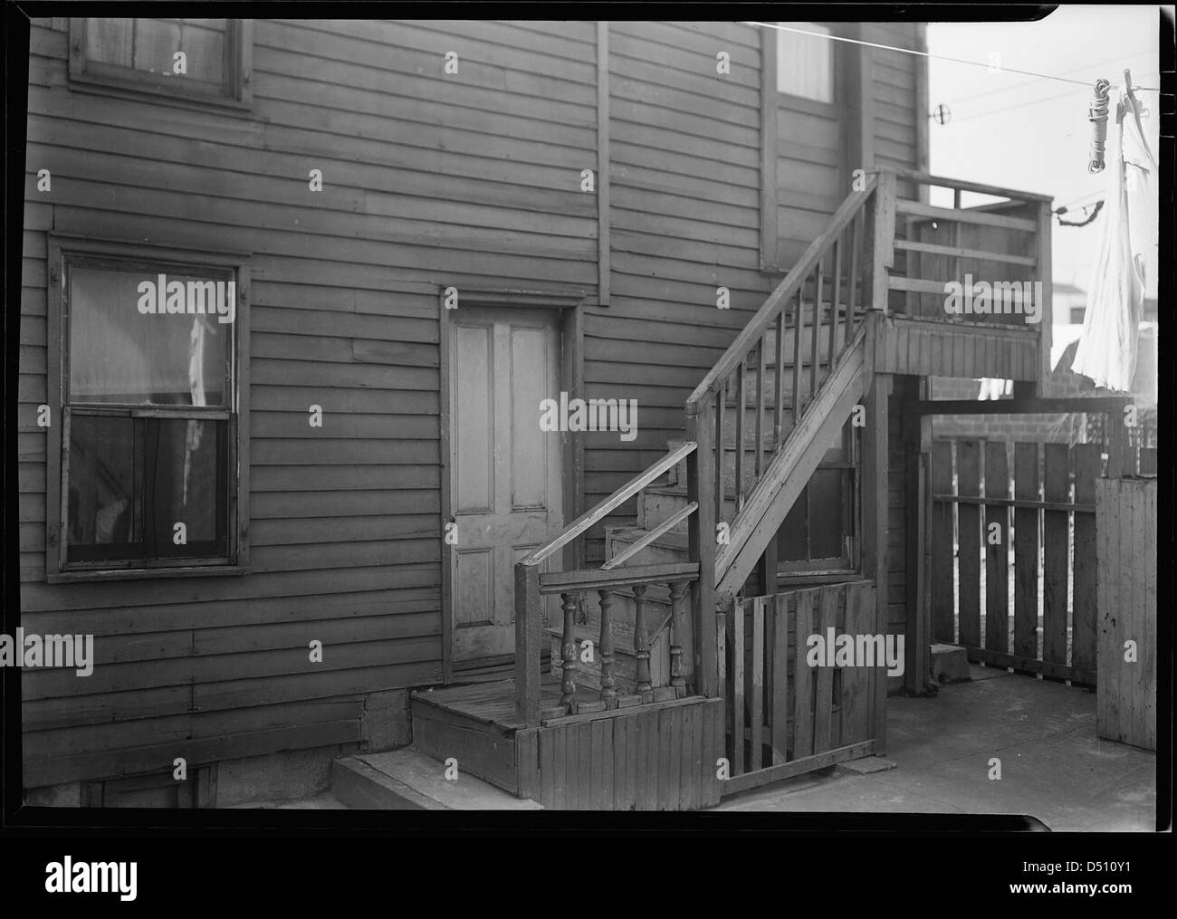 Lewis hine tenement hi-res stock photography and images - Alamy