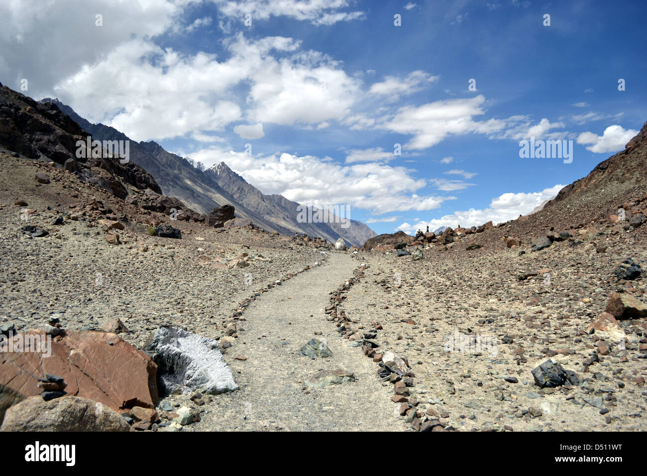 Trek hike rustic path pathway hi-res stock photography and images - Alamy