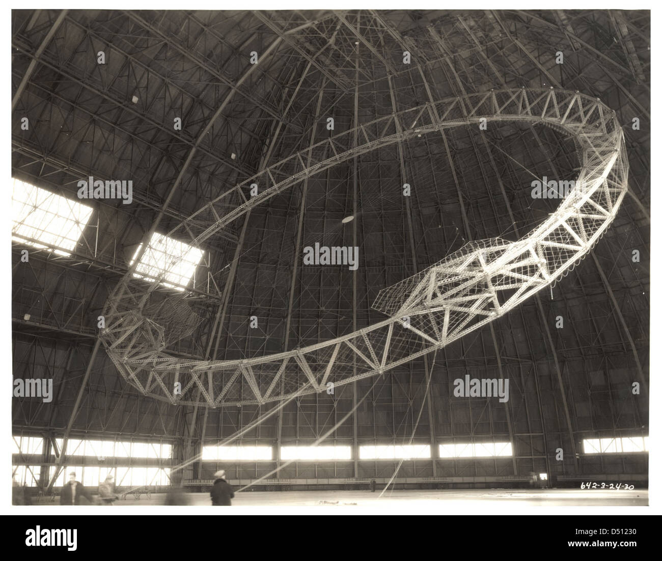 Uss akron (zrs 4) hi-res stock photography and images - Alamy