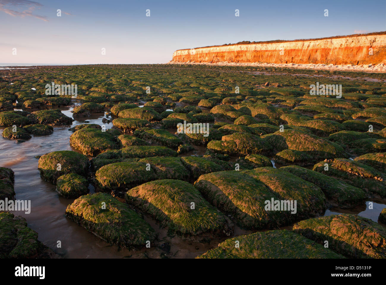UK; ENGLAND; NORFOLK; HUNSTANTON; CLIFFS; ROCKS; LANDSCAPE; SCENIC ...