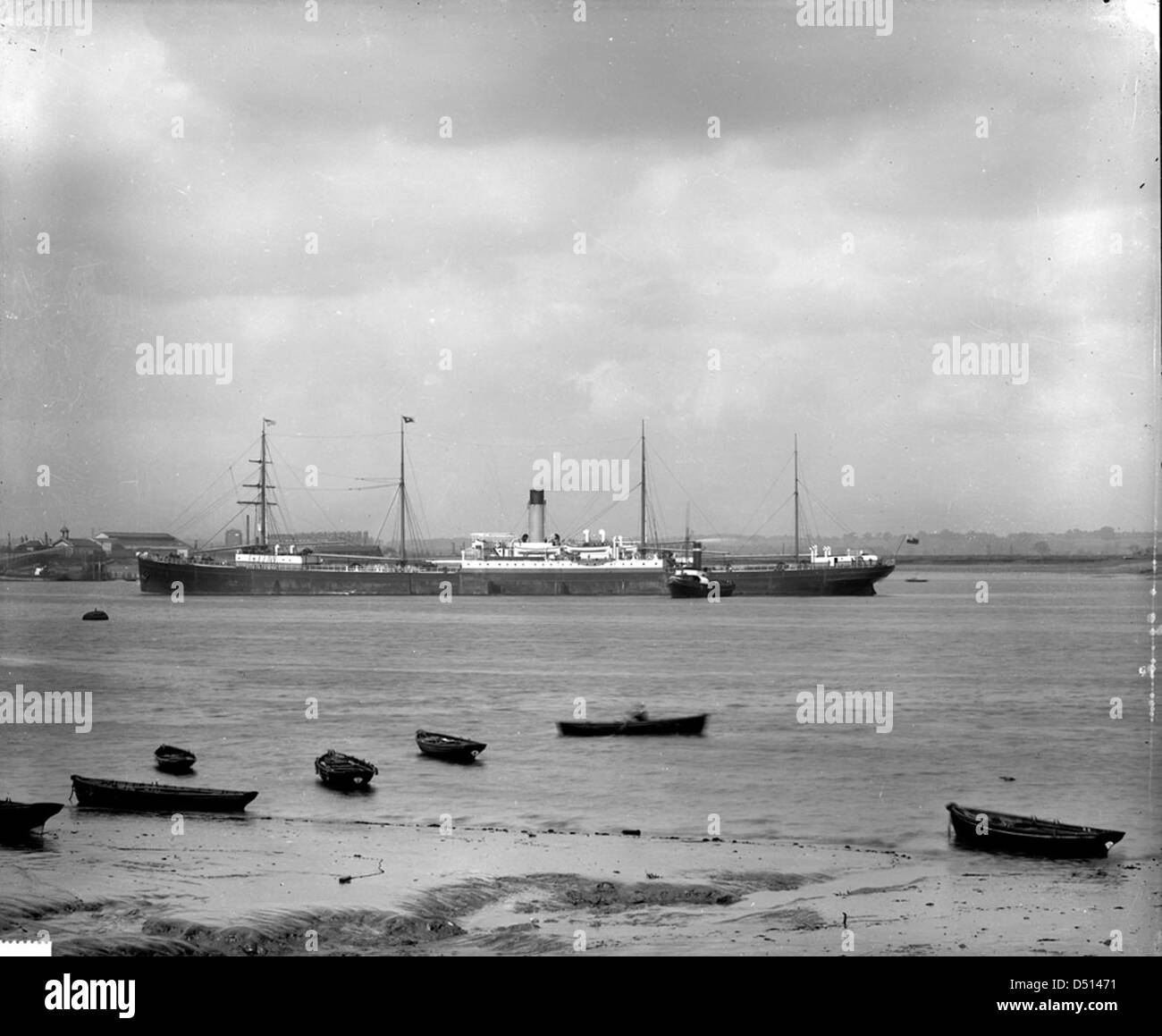 The SS Delphic, an ocean liner built by Harland & Wolff, is ...