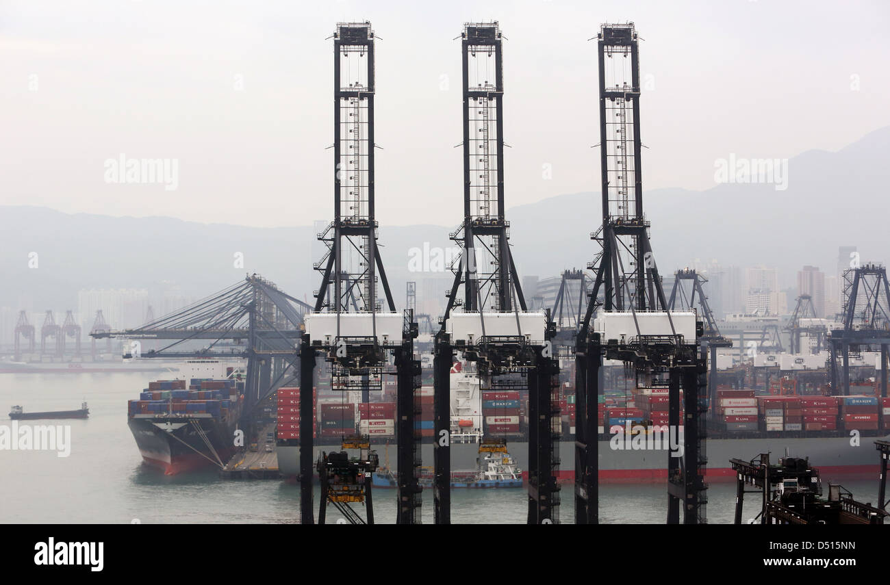 Hong Kong, China, container ships in the Hong Kong International ...