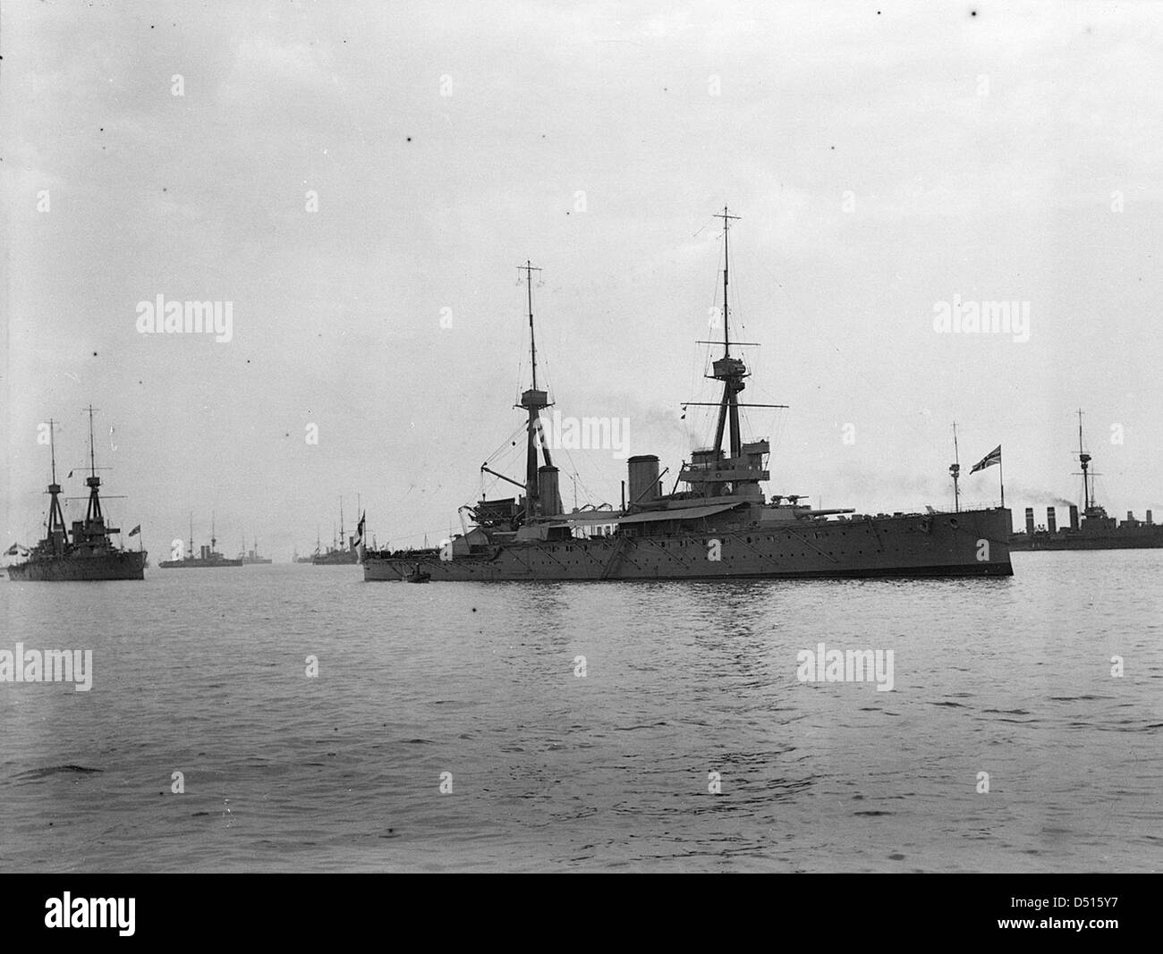 Spithead naval review hi-res stock photography and images - Alamy