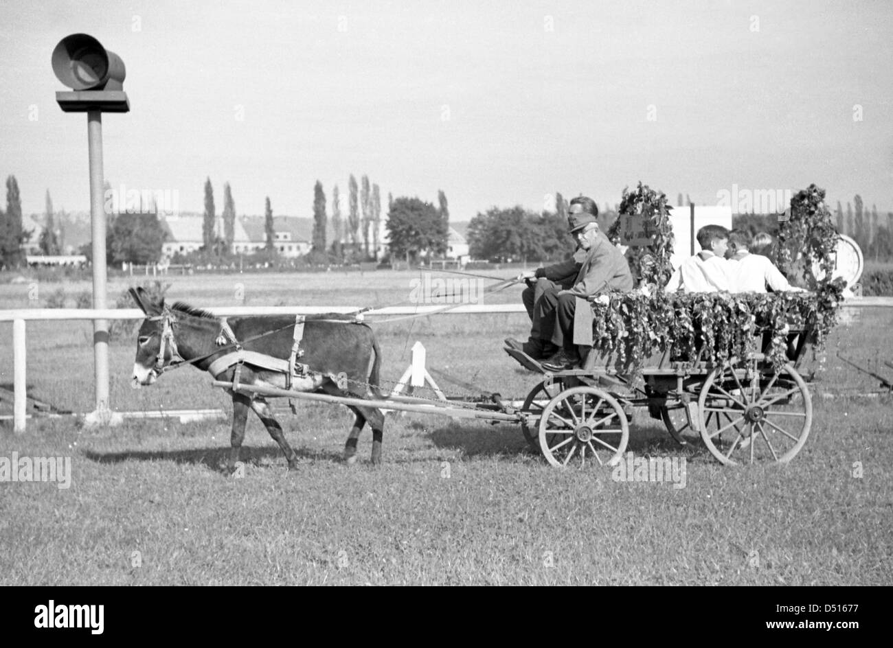 Harvest farms Black and White Stock Photos & Images - Alamy