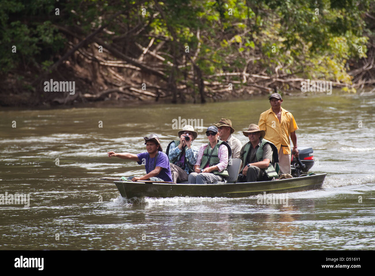 Eco-tourists on Rupununi River. Caiman House and Research Center ...