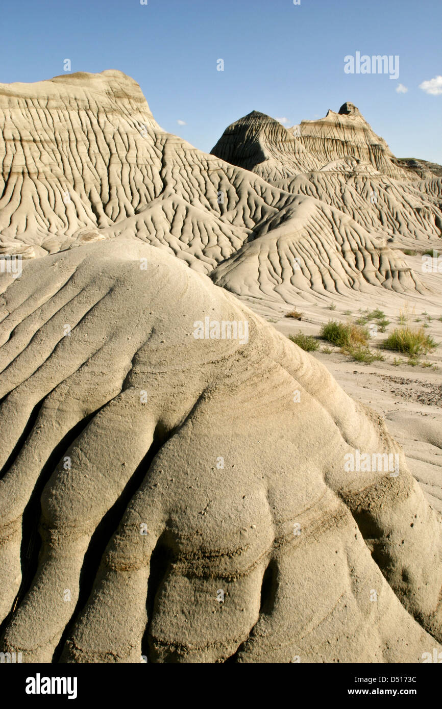Wind and water erosion sculpt the badlands at Dinosaur Provincial Park ...