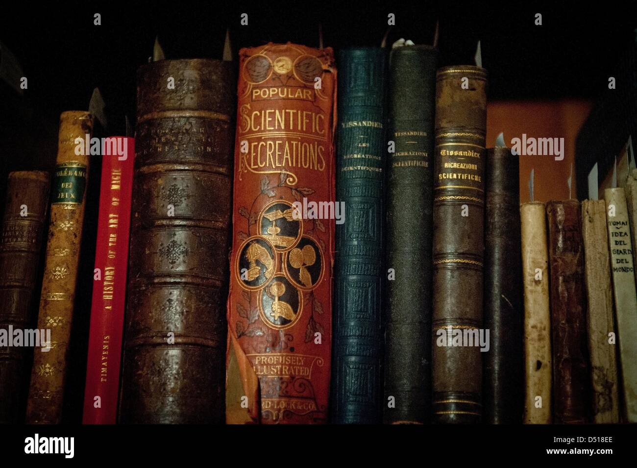 Rare books room hi-res stock photography and images - Alamy