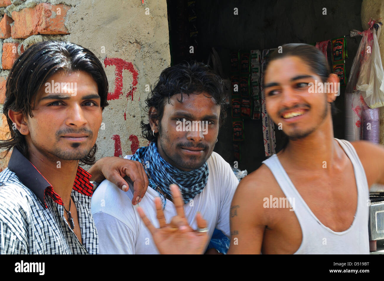 Indian slum man hi-res stock photography and images - Alamy