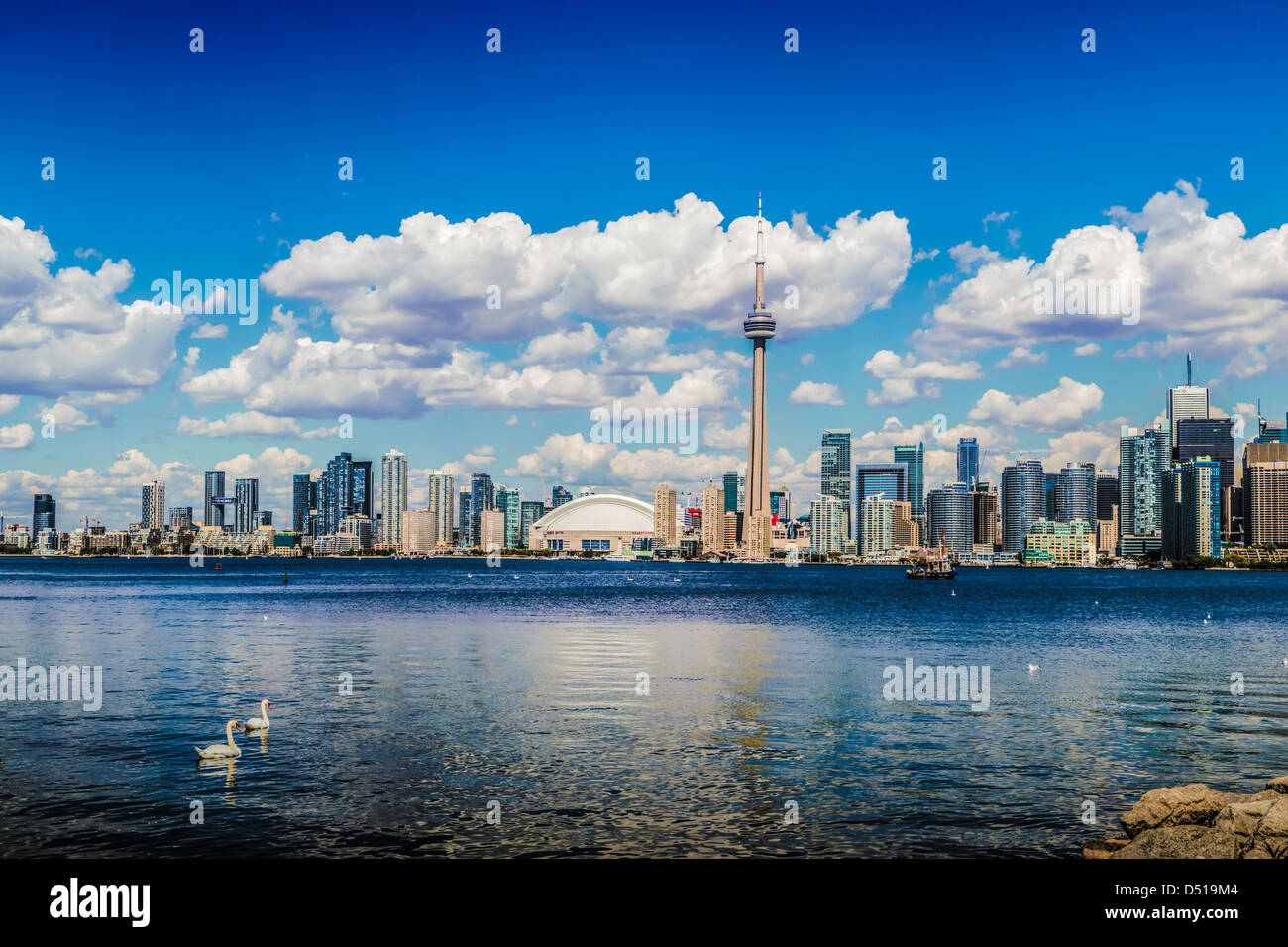 Toronto Harbourfront & Skyline Stock Photo - Alamy
