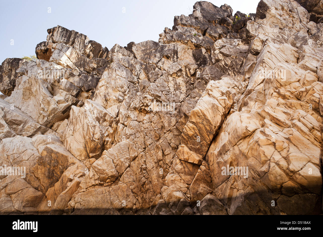 Marble rocks alongside Narmada River, Bhedaghat, Jabalpur District ...