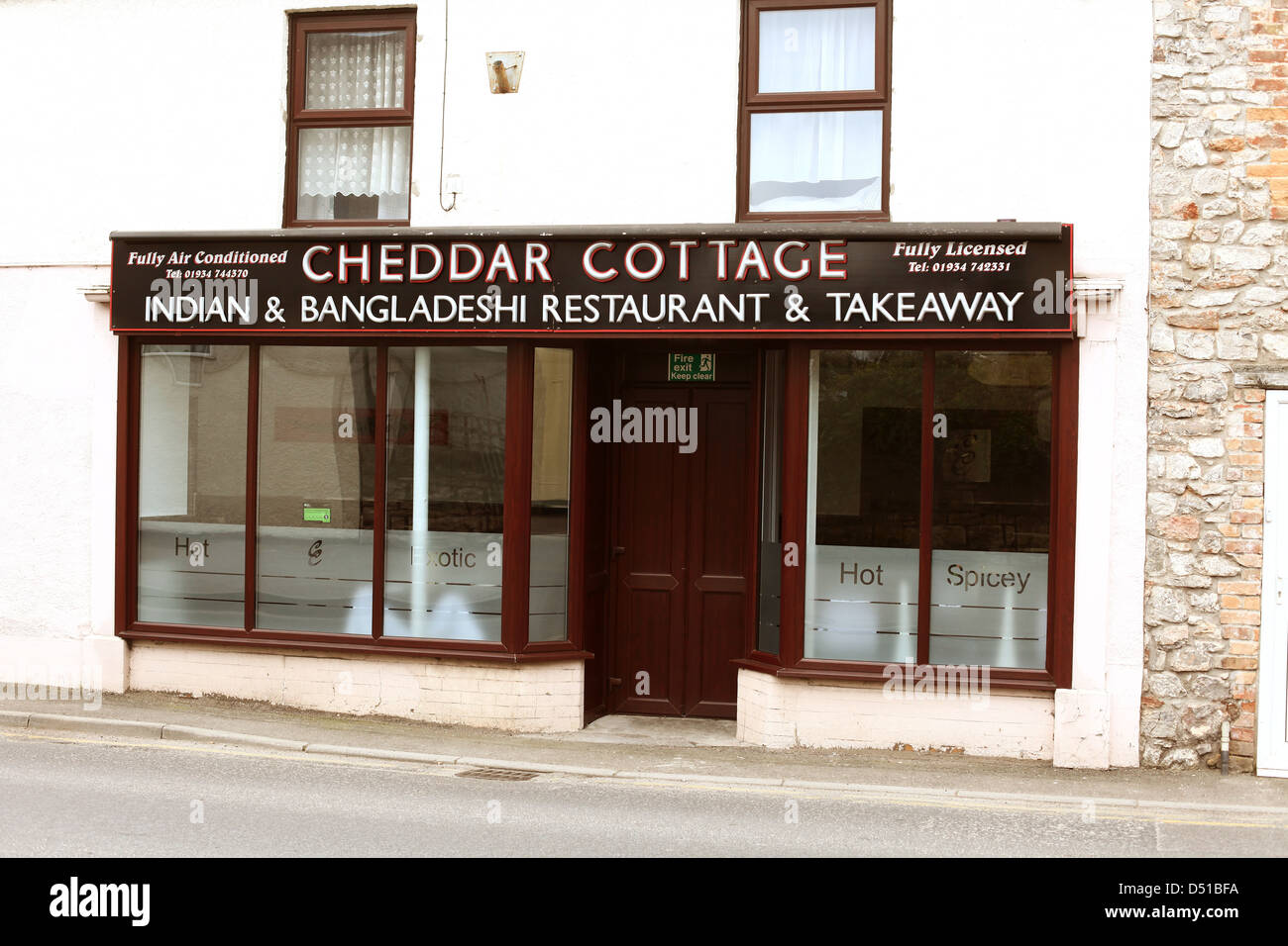 Cheddar cottage a small business in Cheddar Stock Photo - Alamy