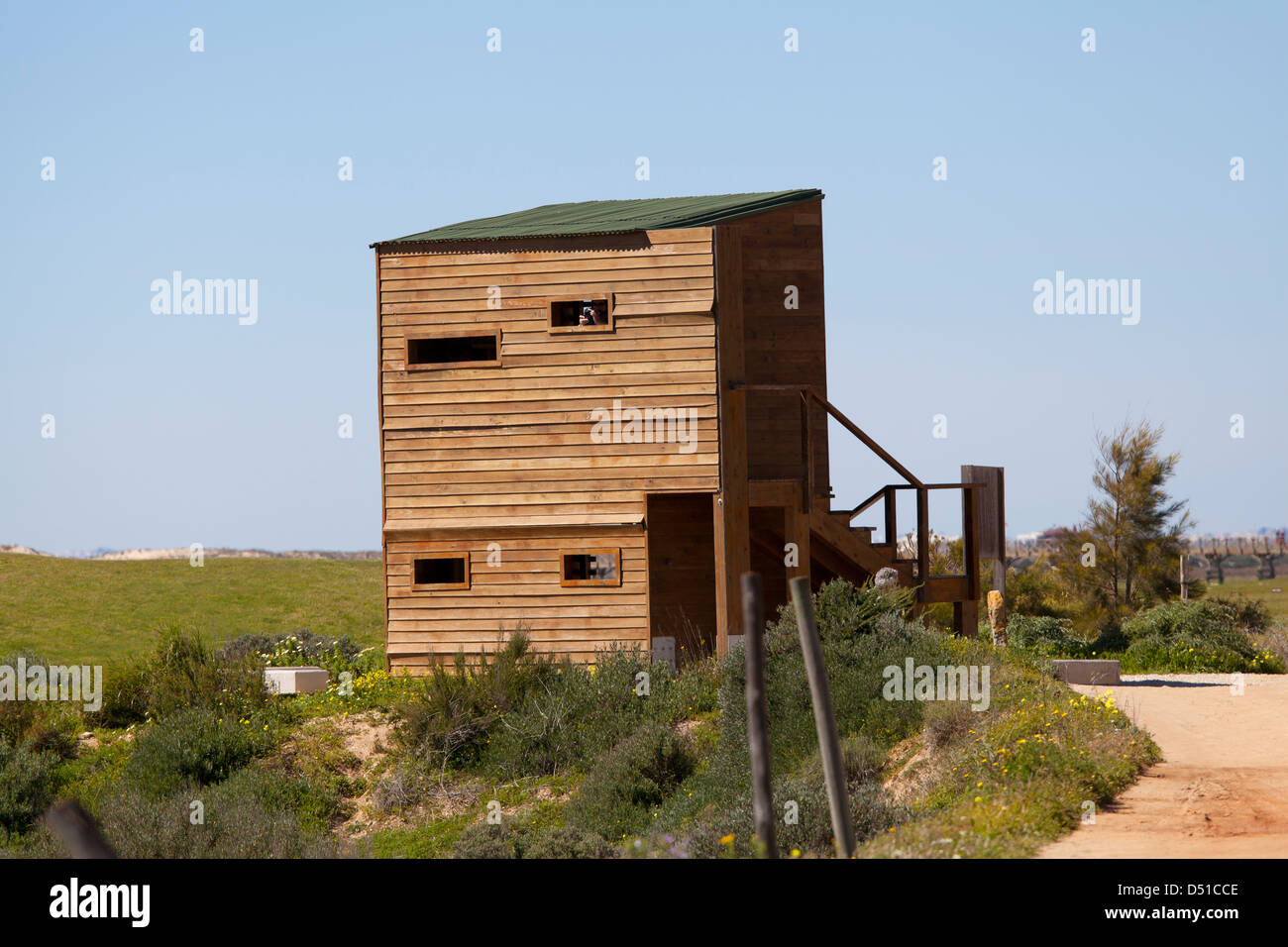 Birdwatching hides hi-res stock photography and images - Alamy