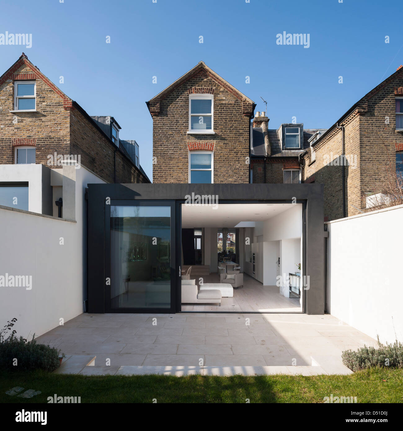 Homefield Road, London, United Kingdom. Architect: De Matos Ryan, 2012 ...