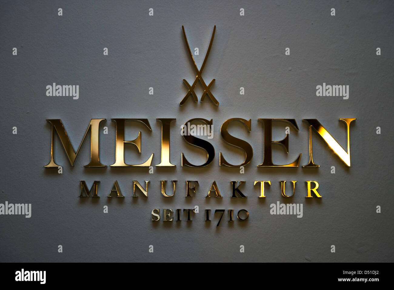 A picture talem on 8 November 2010 shows the golden logo of Meissen ...