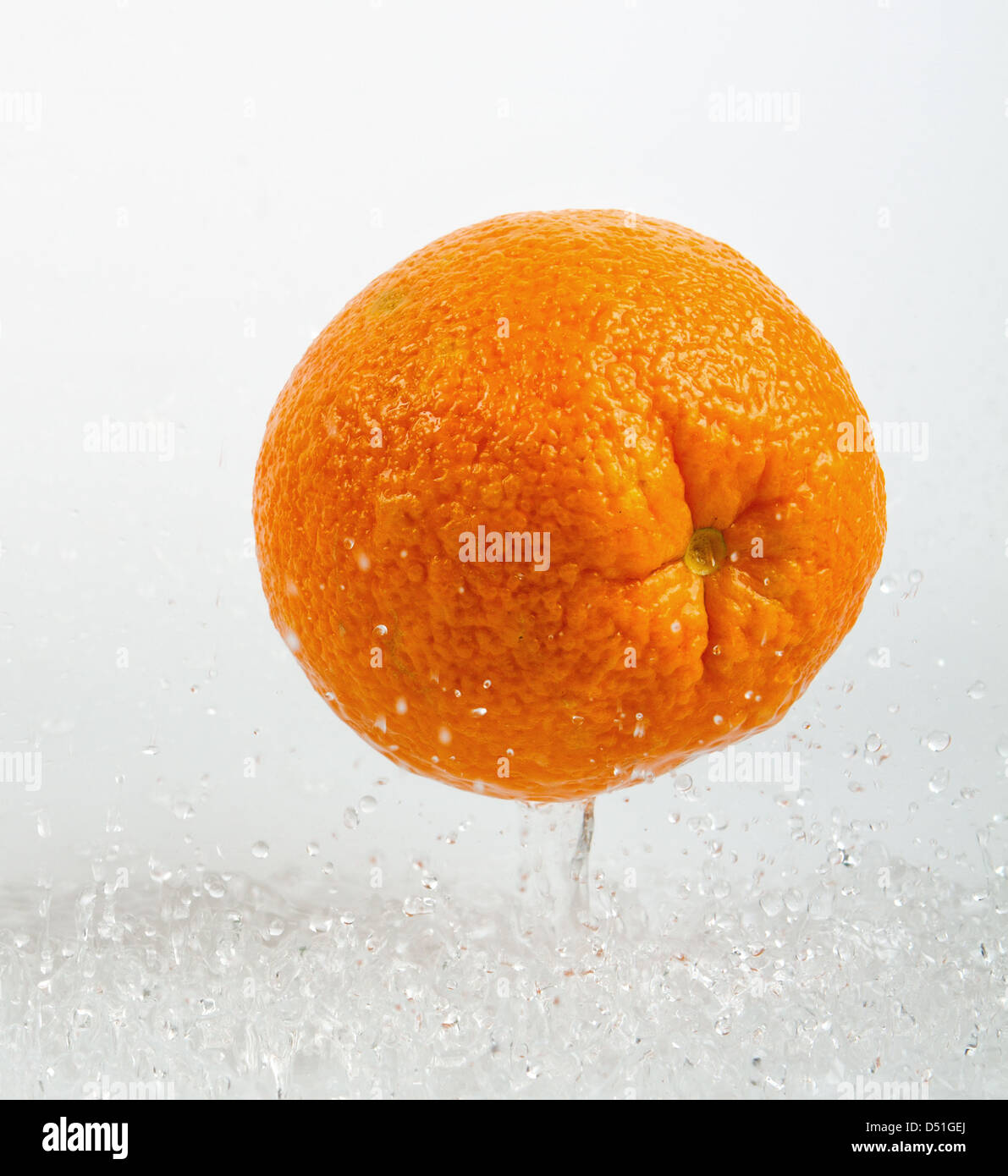 Orange isolated on white background Stock Photo - Alamy