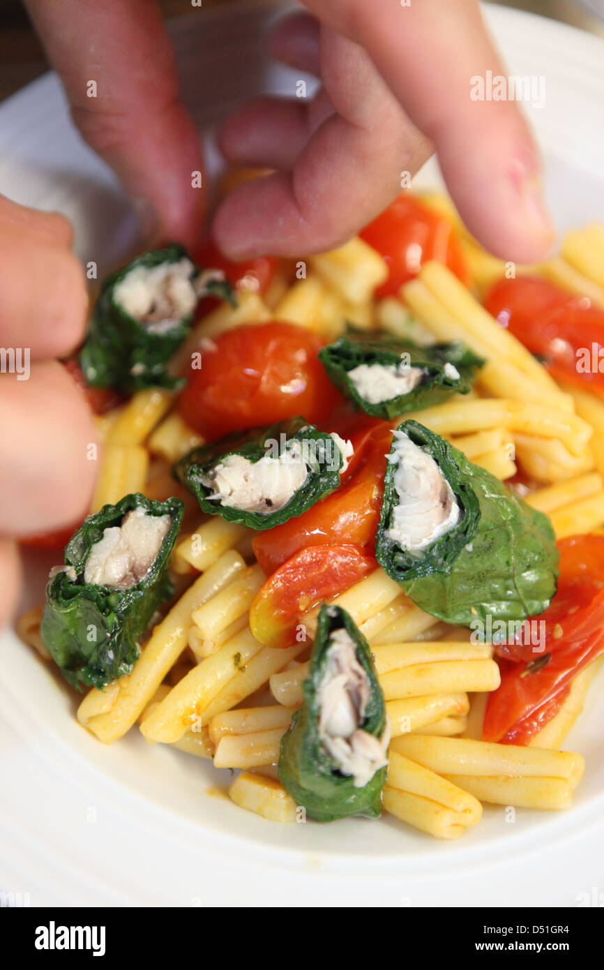 Tomato and pasta salad with fish Stock Photo - Alamy