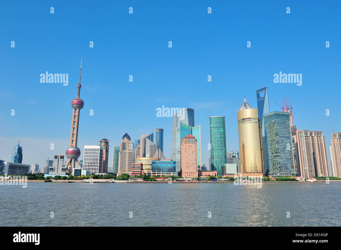 Shanghai skyline hi-res stock photography and images - Alamy