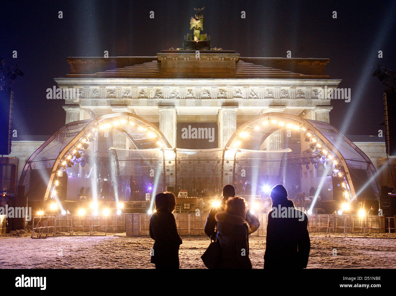 Visitors watch the light-rehearsal of Germany's biggest New Year's Eve ...