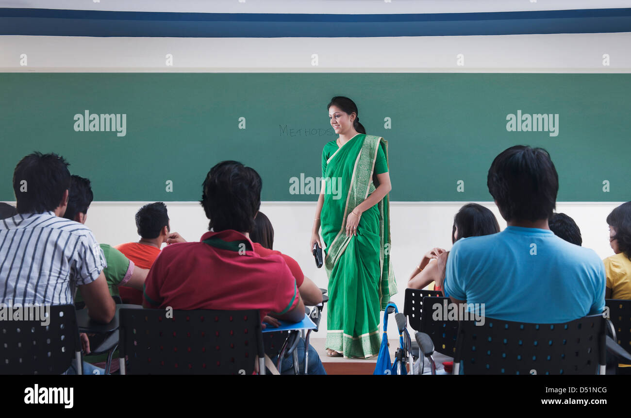 Indian female lecture hall hi-res stock photography and images - Alamy