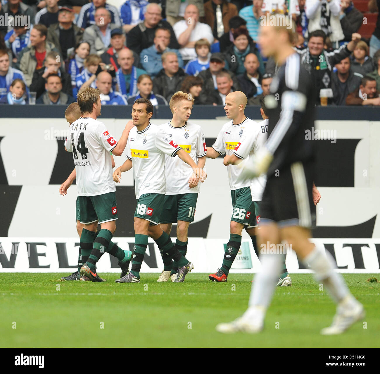 Moenchengladbach's Marco Reus (2-R) and Michael Bradley (R) cheer after ...