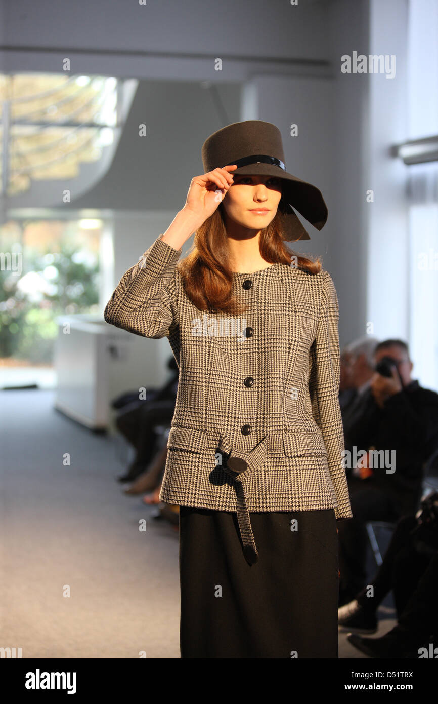 Pierre cardin model hi-res stock photography and images - Alamy