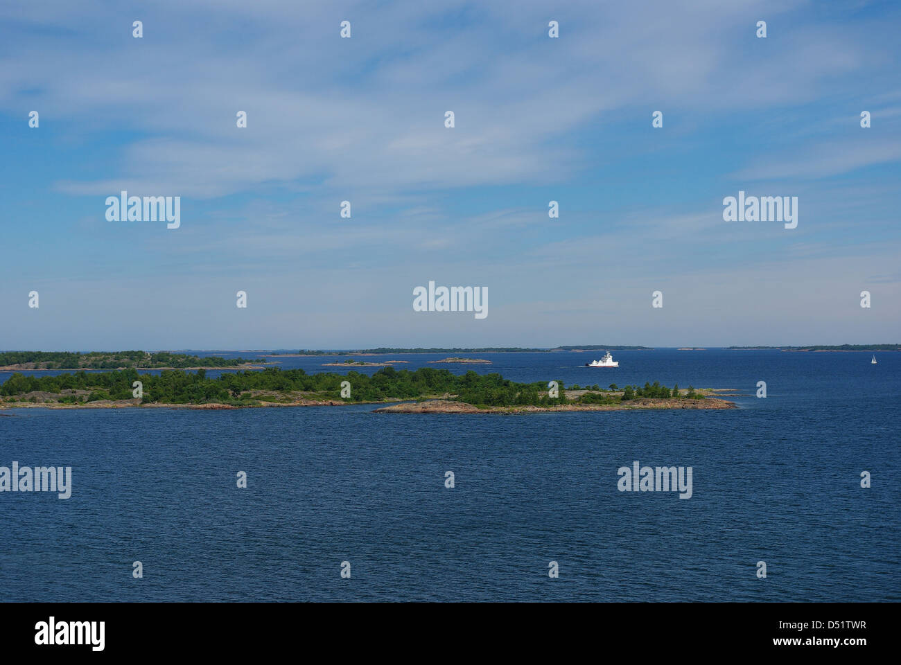 Archipelago in the sea hi-res stock photography and images - Alamy