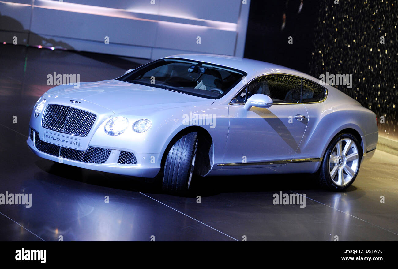 The Bentley New Continental GT presented at the 2010 Paris Motor Show ...