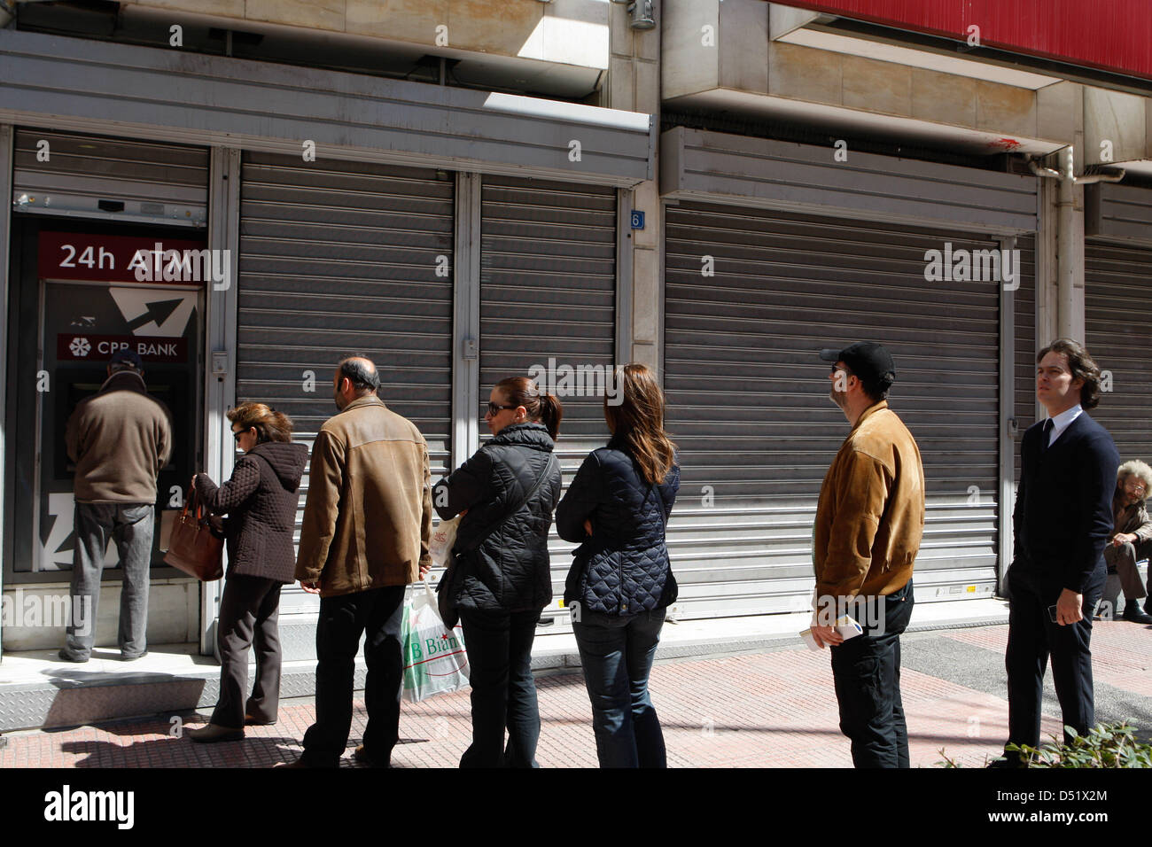 Greek economy people working greece hi-res stock photography and images ...