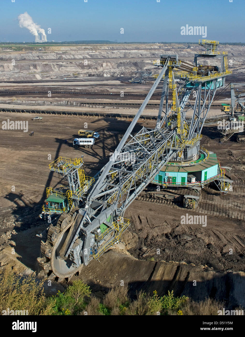 Coal stacker hi-res stock photography and images - Alamy