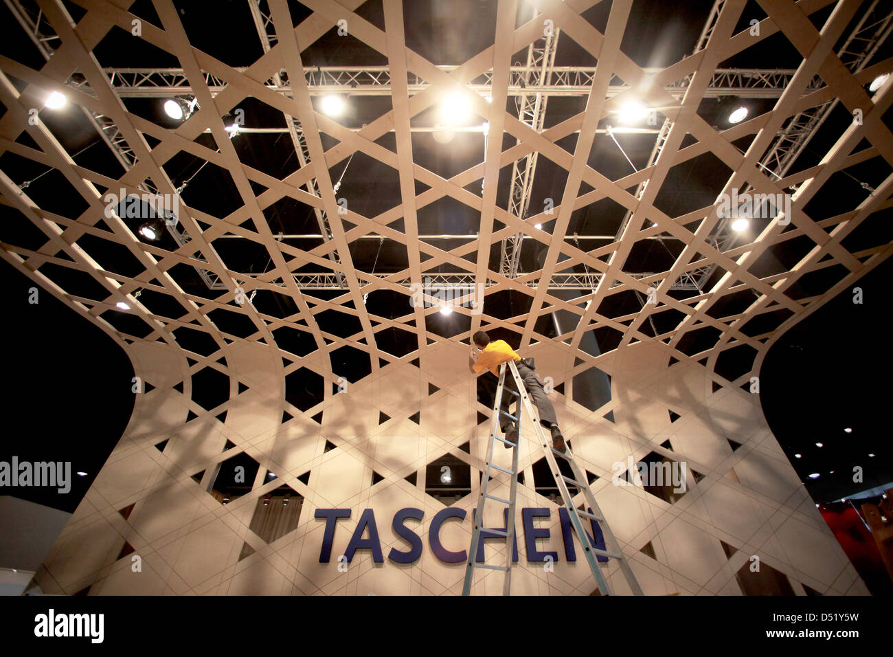 Taschen hi-res stock photography and images - Alamy