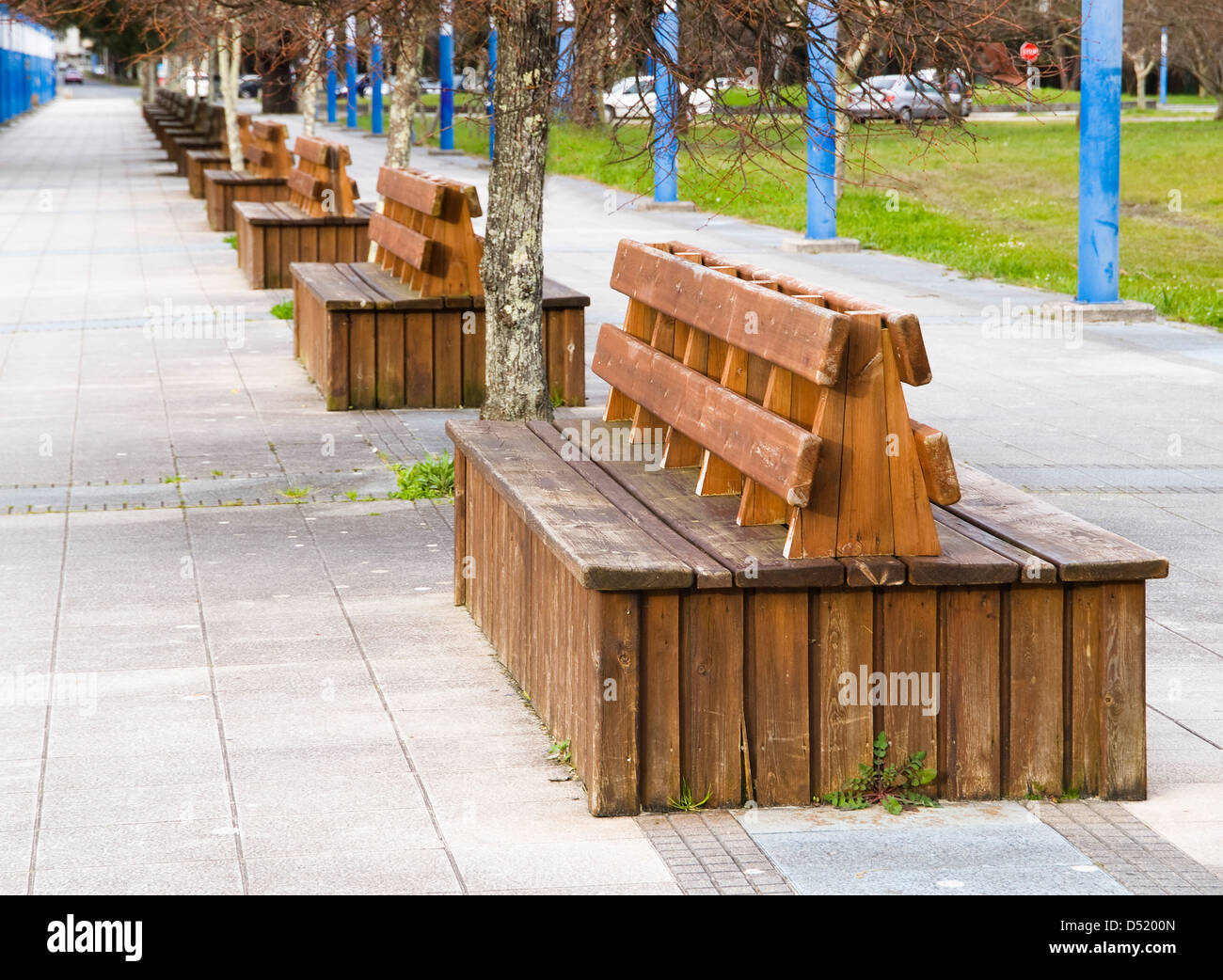 Seat benches hi-res stock photography and images - Alamy