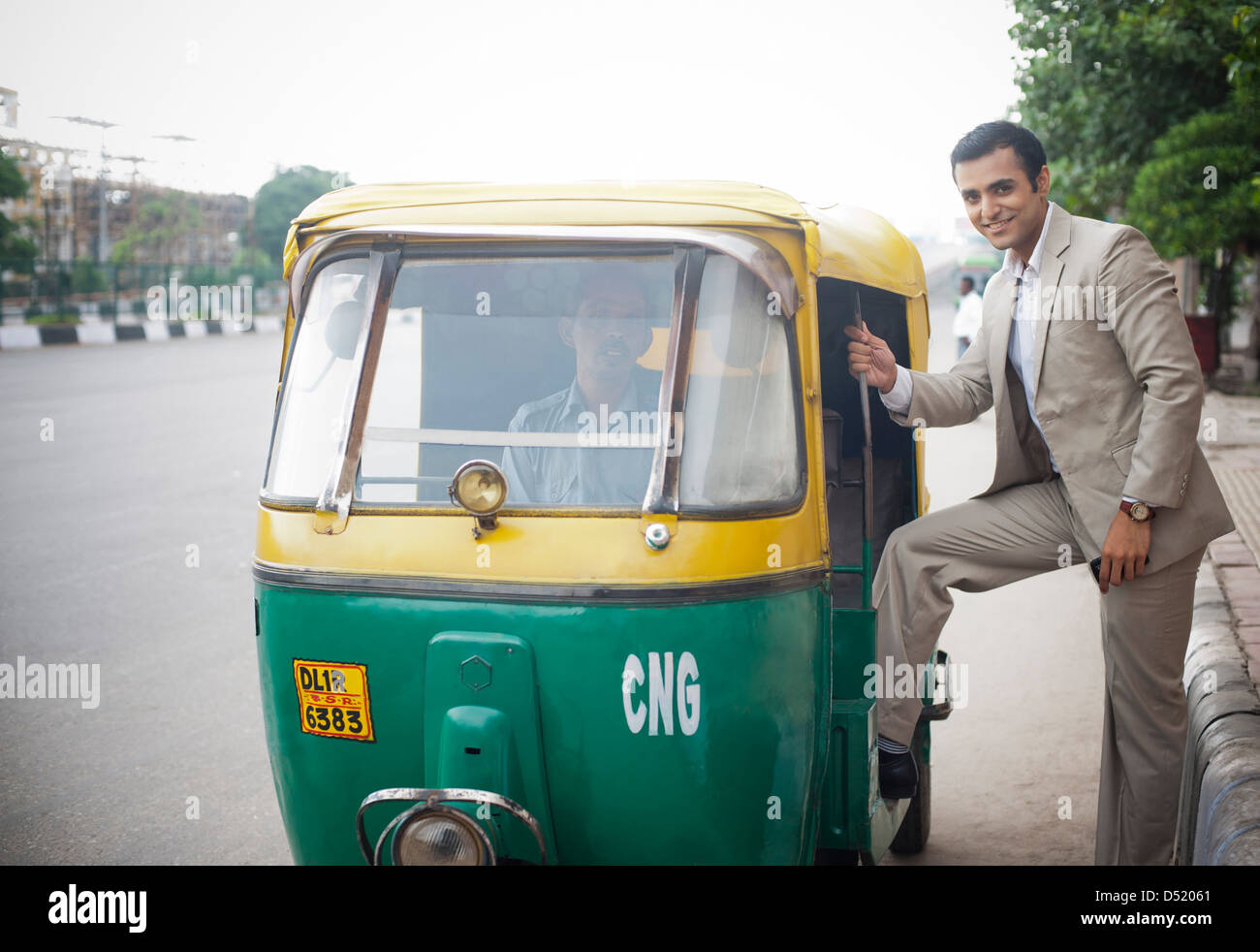 Auto Rickshaw Front View High Resolution Stock Photography and Images ...
