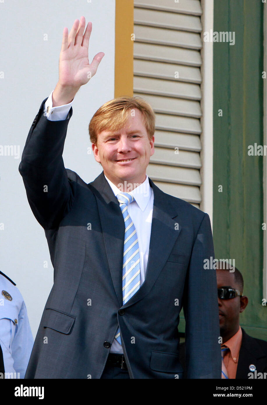 Dutch Prince Willem-Alexander arrives at the government in Willemstad ...
