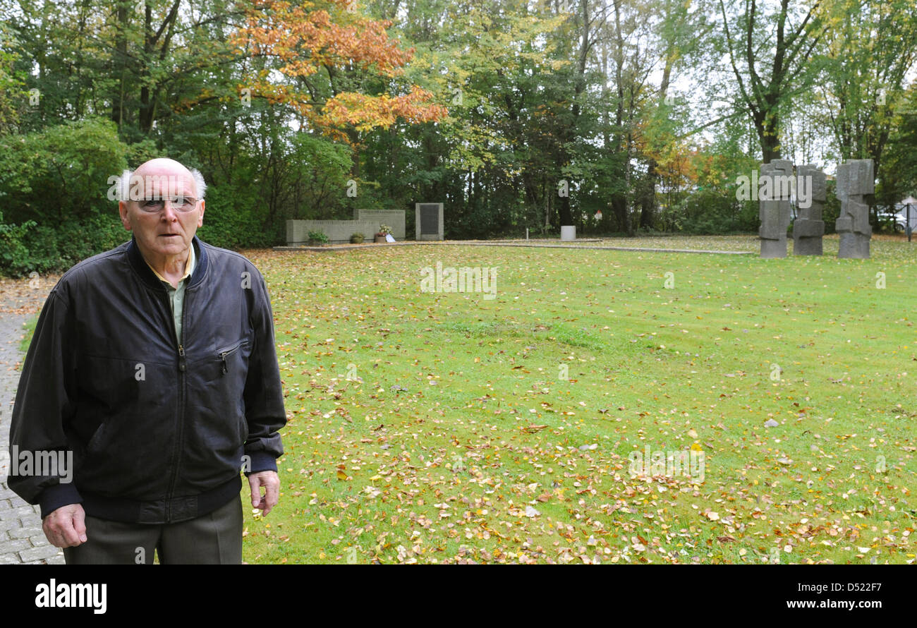 Siegfried Ebeling, a survivor of the mining drama of Lengede, poses at ...
