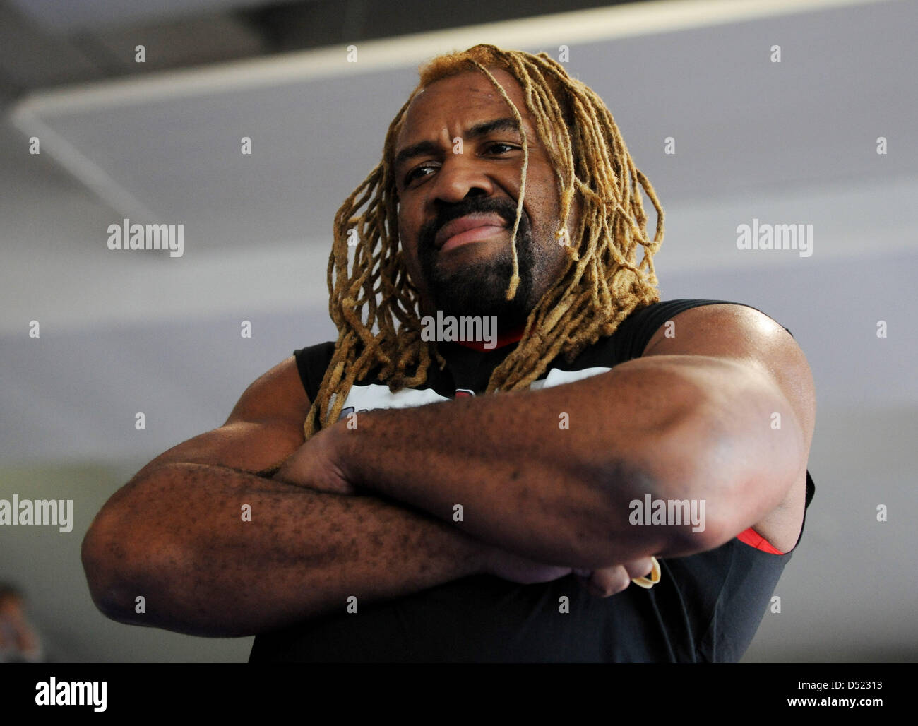 Challenger Shannon Briggs presents his skills during a public training ...
