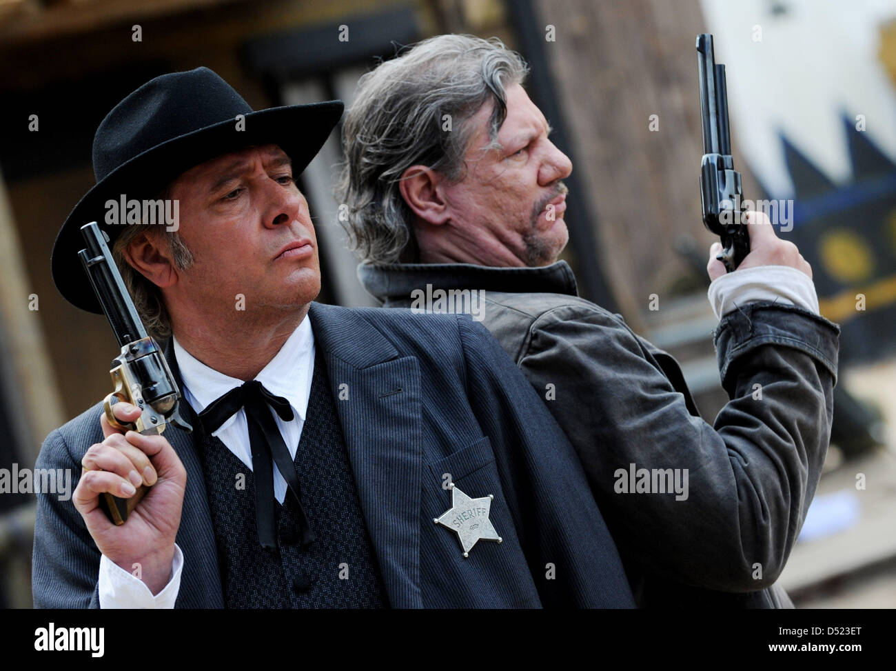 Actors Jan Fedder as Sheriff Clint (L) and Claude Oliver Rudolph as ...