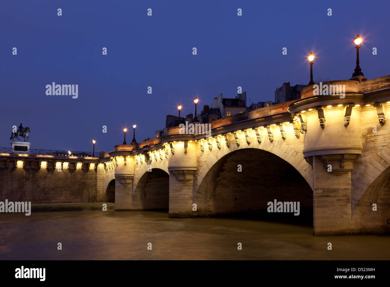 Pont neuf paris hi-res stock photography and images - Alamy