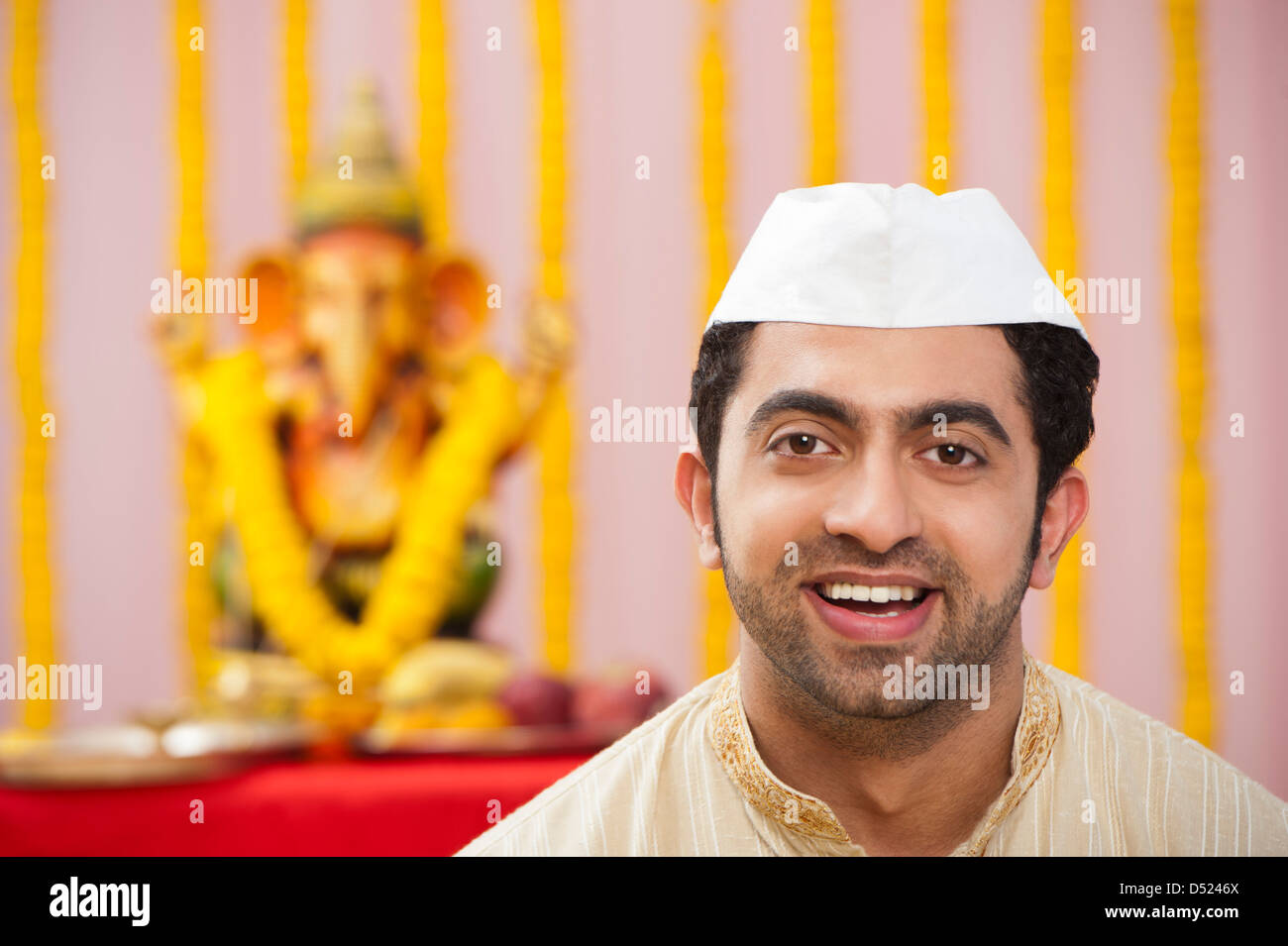 Maharashtrian man hi-res stock photography and images - Alamy