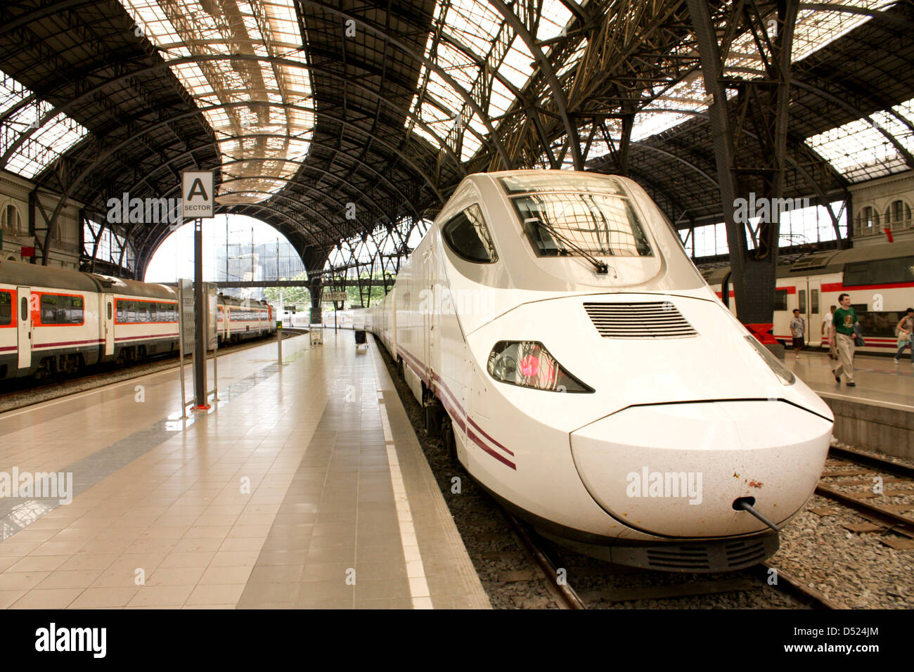 TGV. high speed train, Spain. France Station. Barcelona Stock Photo - Alamy