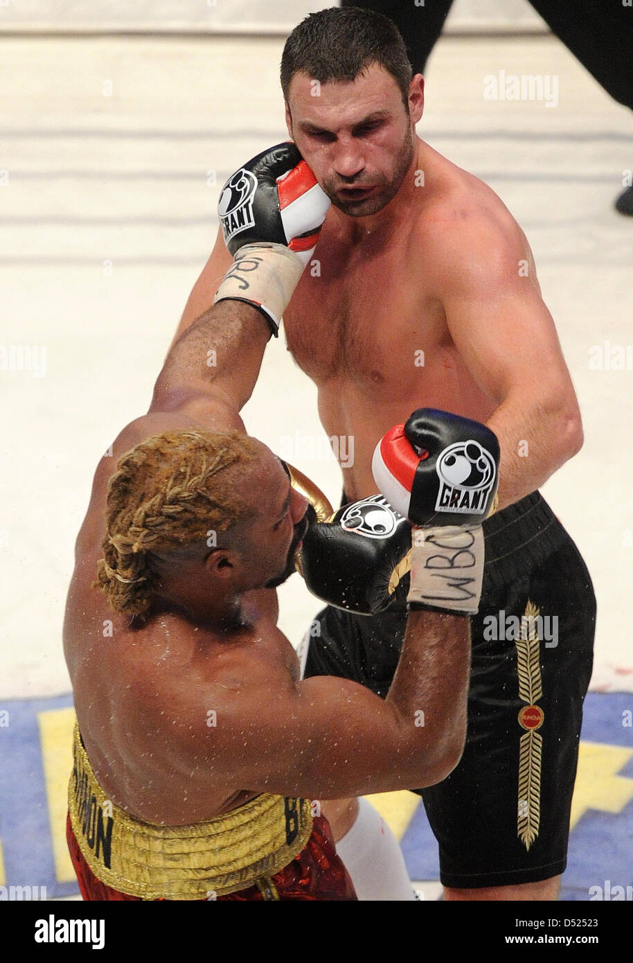 Us heavyweight boxer shannon briggs hi-res stock photography and images ...