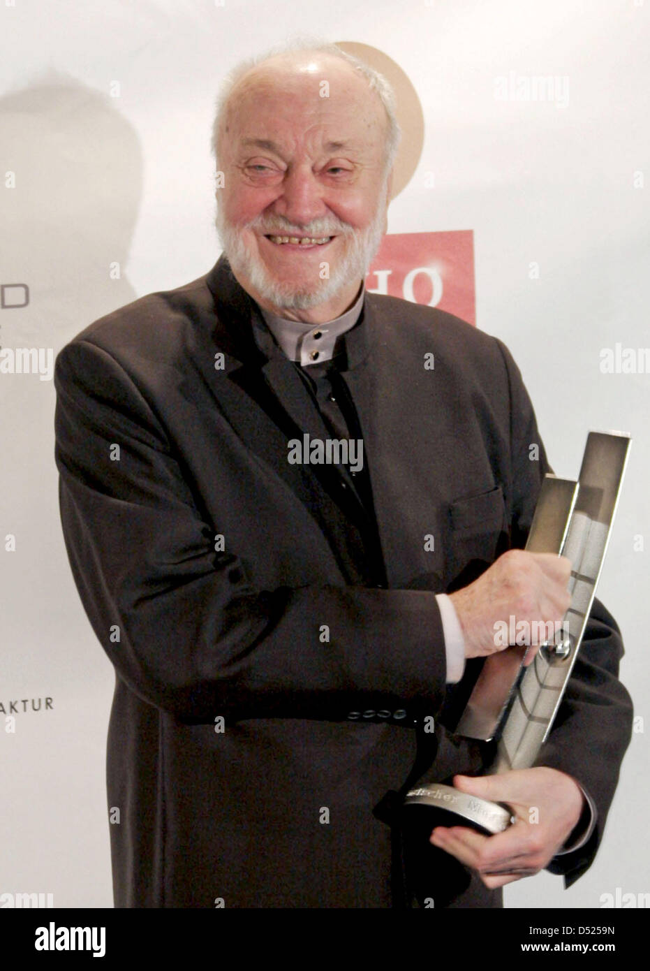 Conductor Kurt Masur presents his 'lifetime achievemnet' award during ...