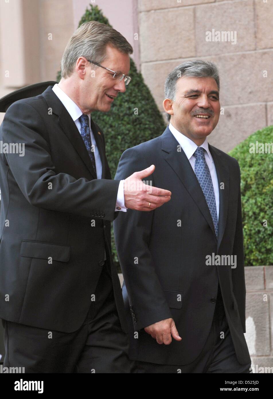 German president christian wulff turkish hi-res stock photography and ...