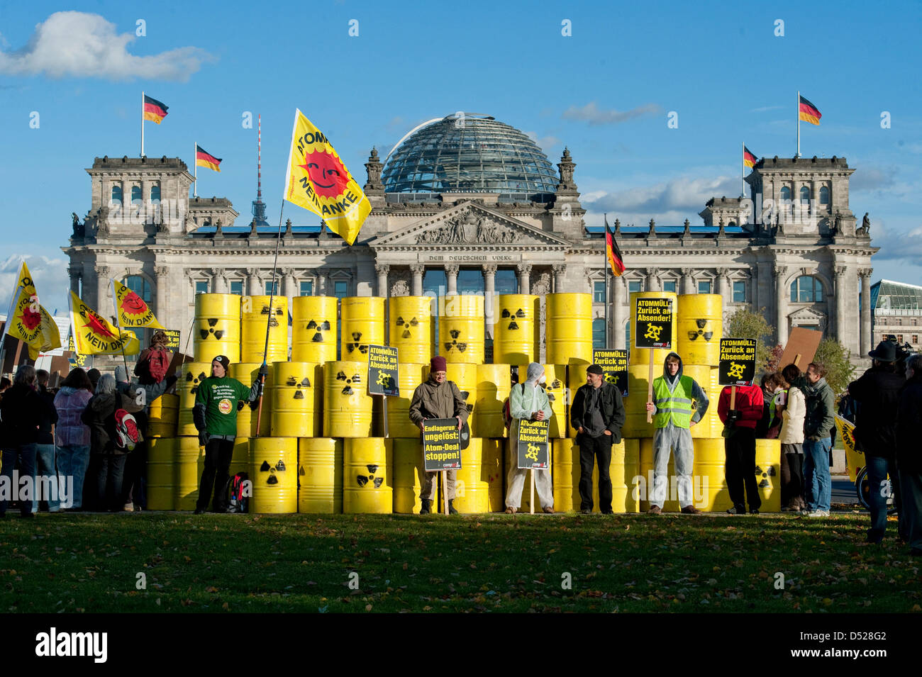 Anti-nuclear activists protest against a CASTOR transport in Berlin ...
