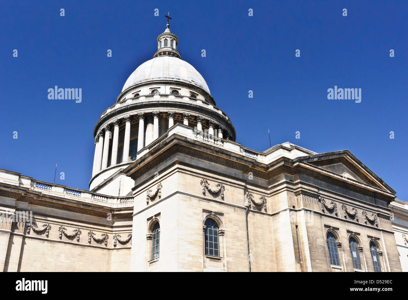 Pantheon building paris hi-res stock photography and images - Alamy